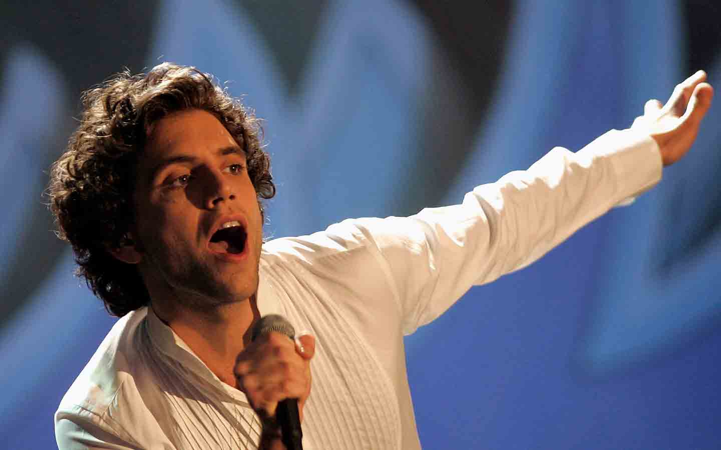 Mika regresa más recargado que nunca con un nuevo sencillo