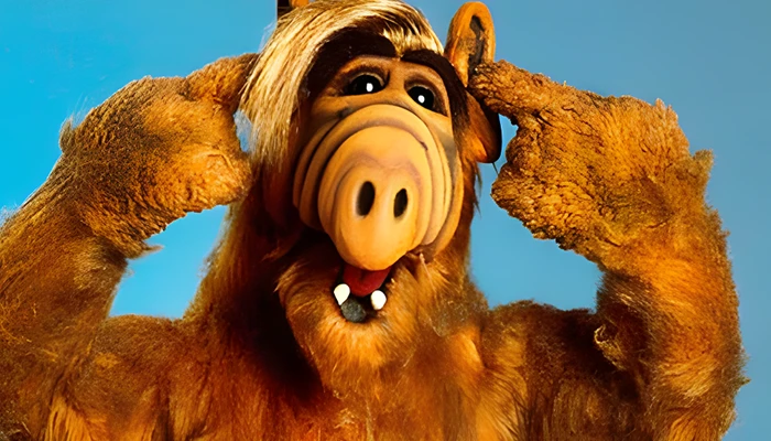 ¡ALF Vuelve! Ryan Reynolds Resucita al Peludo Alienígena en un Reboot
